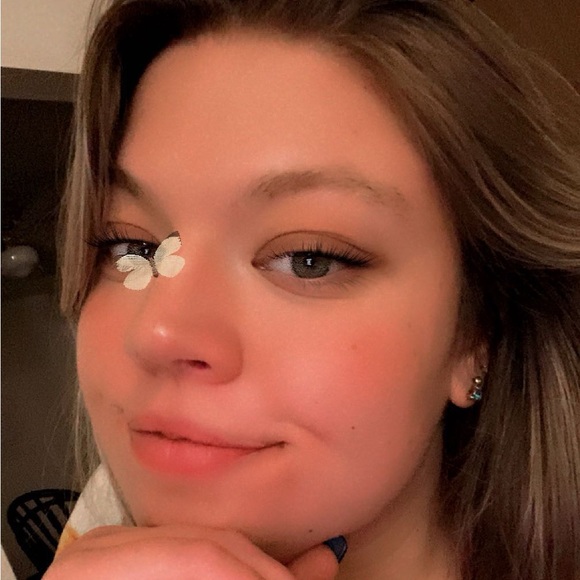 Mackenzie's Closet (@mdankers) | Poshmark